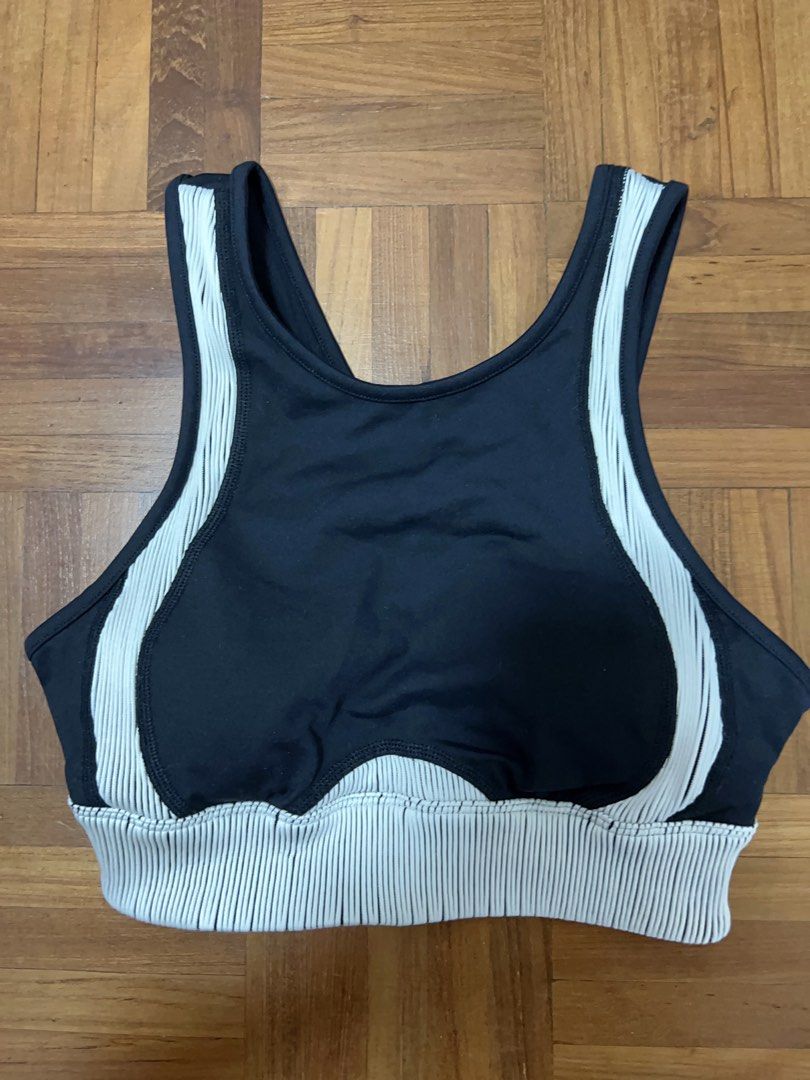 Alo Yoga Electric Bra, Women's Fashion, Activewear on Carousell