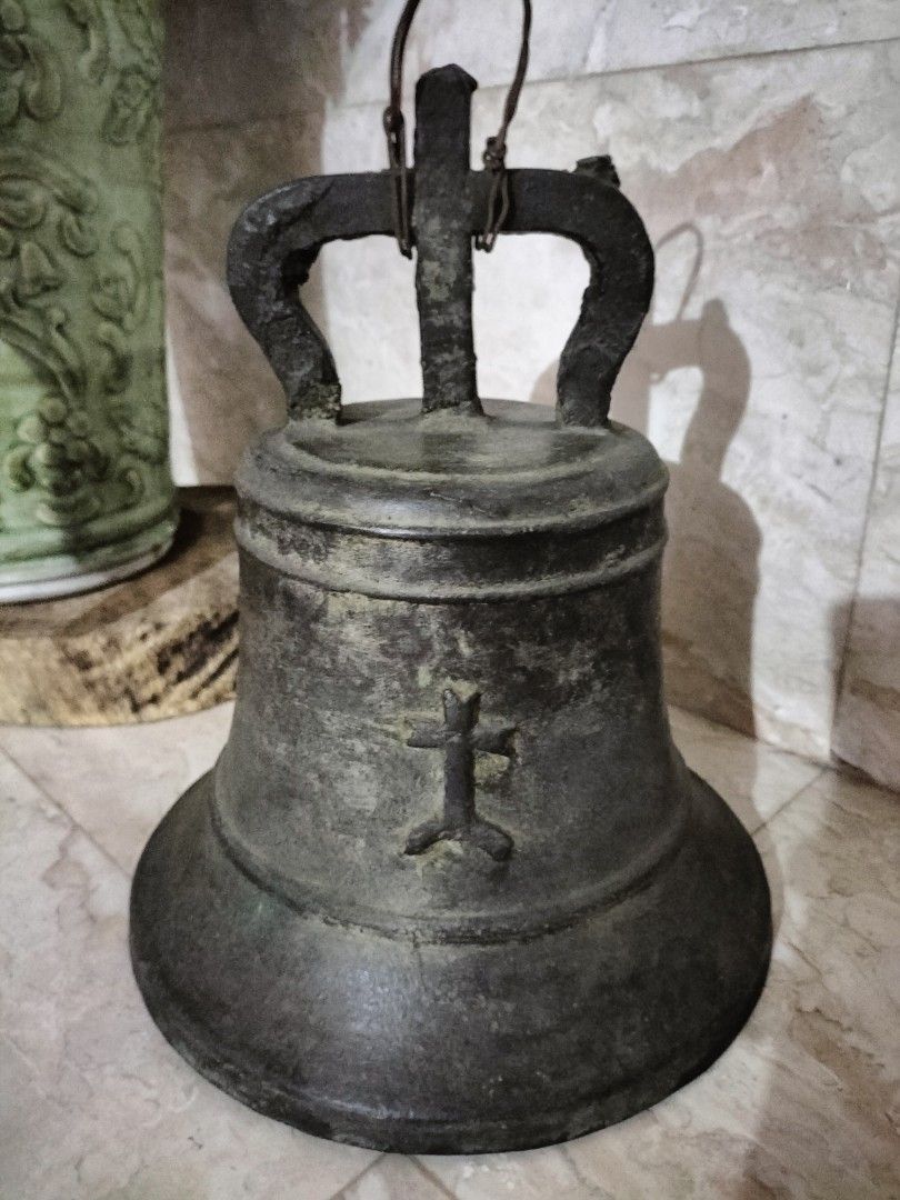 Antique Colonial Bell, Hobbies & Toys, Memorabilia & Collectibles ...