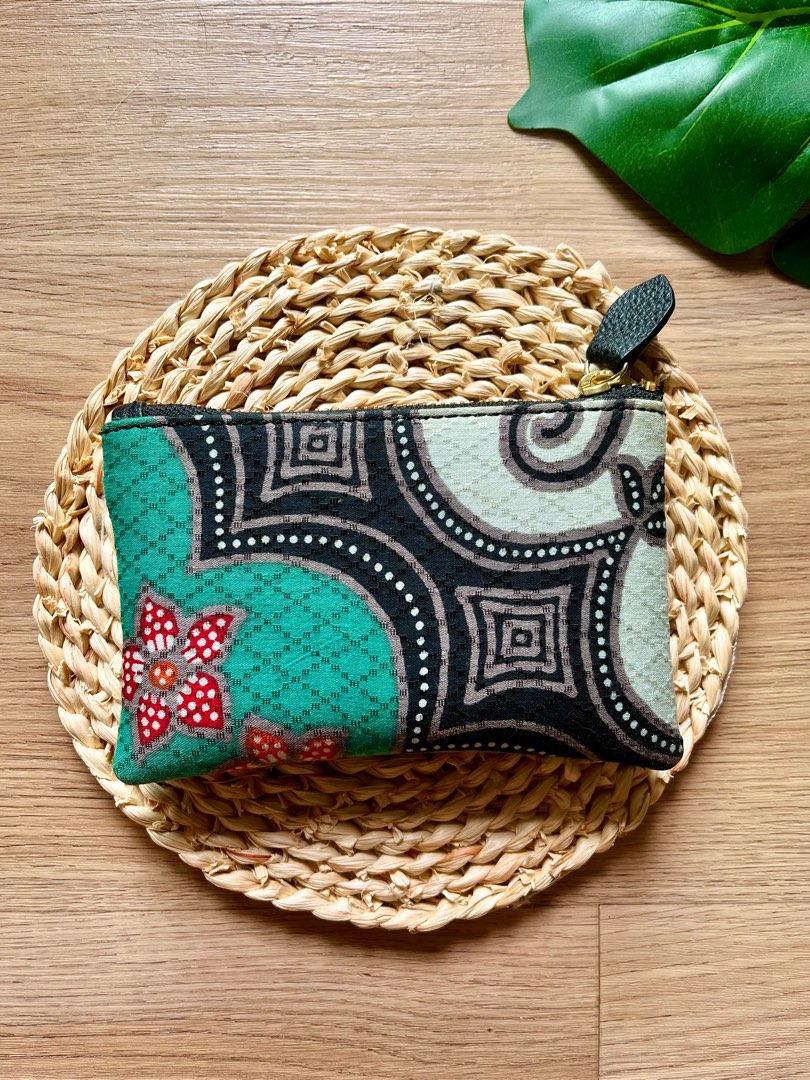 Batik Peranakan Purse, Women's Fashion, Bags & Wallets, Purses ...