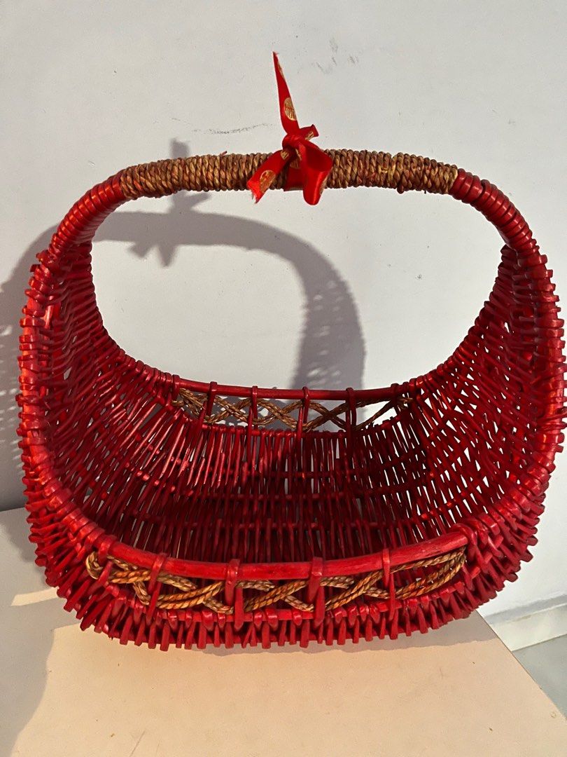 Big red basket for Guo da li, Furniture & Home Living, Home Decor ...