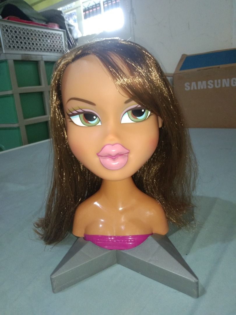 Bratz doll bratz head, Hobbies & Toys, Toys & Games on Carousell
