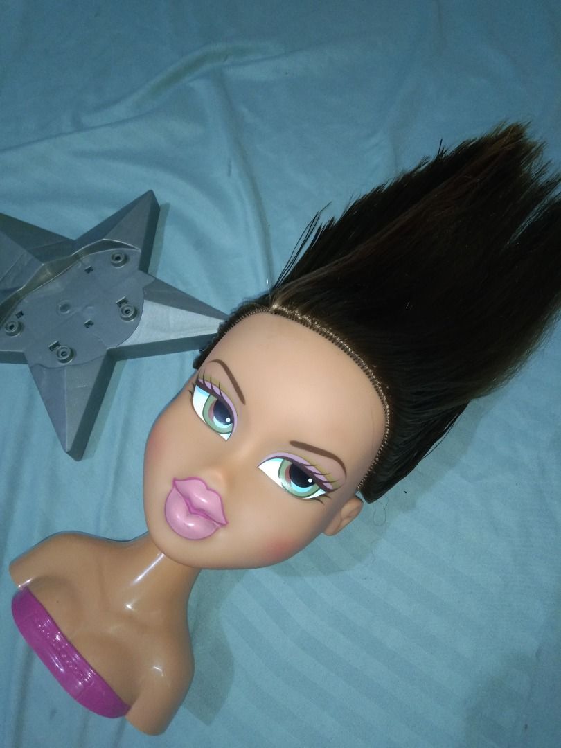 Bratz doll bratz head, Hobbies & Toys, Toys & Games on Carousell