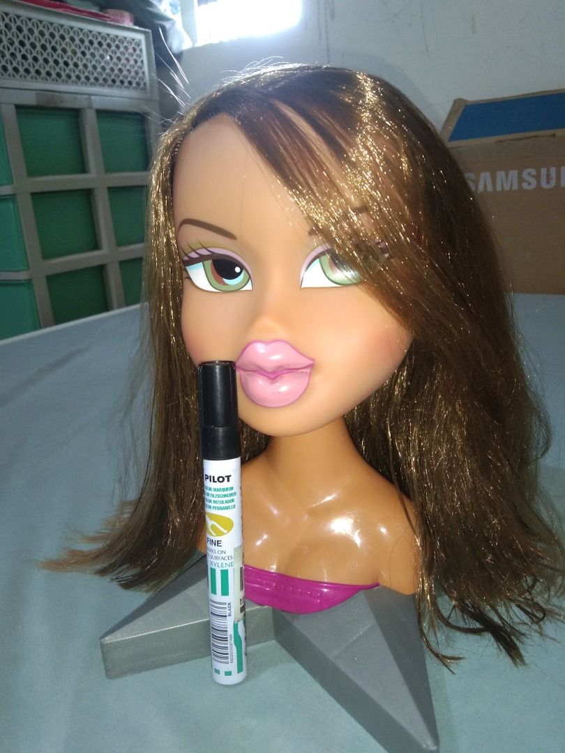Bratz doll bratz head, Hobbies & Toys, Toys & Games on Carousell