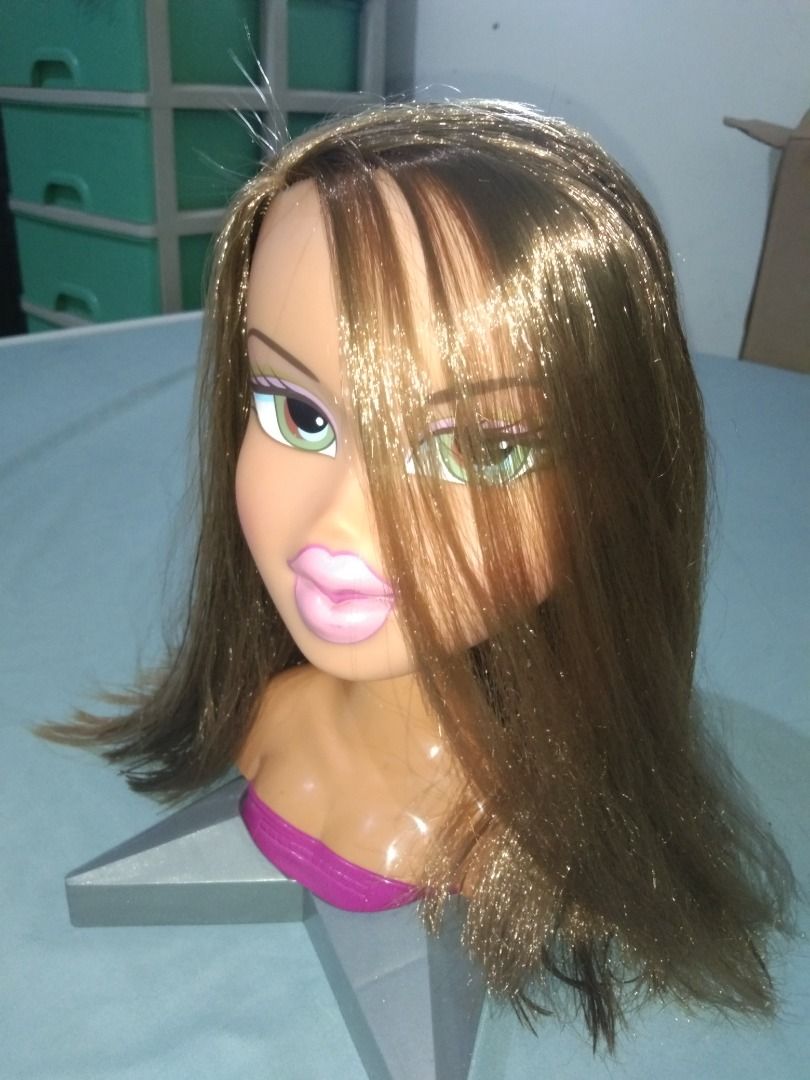 Bratz doll bratz head, Hobbies & Toys, Toys & Games on Carousell