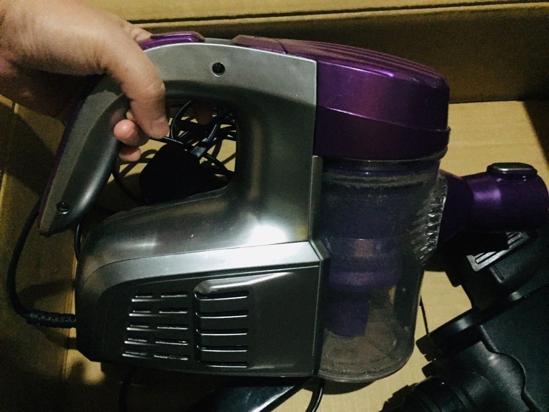 Bush Vacuum Cleaner, TV & Home Appliances, Vacuum Cleaner & Housekeeping on Carousell