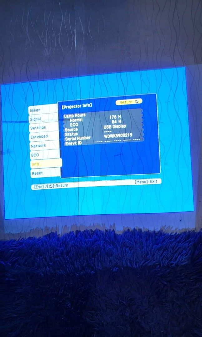 EPSON EB-S31 PROJECTOR, TV & Home Appliances, TV & Entertainment, Projectors on Carousell