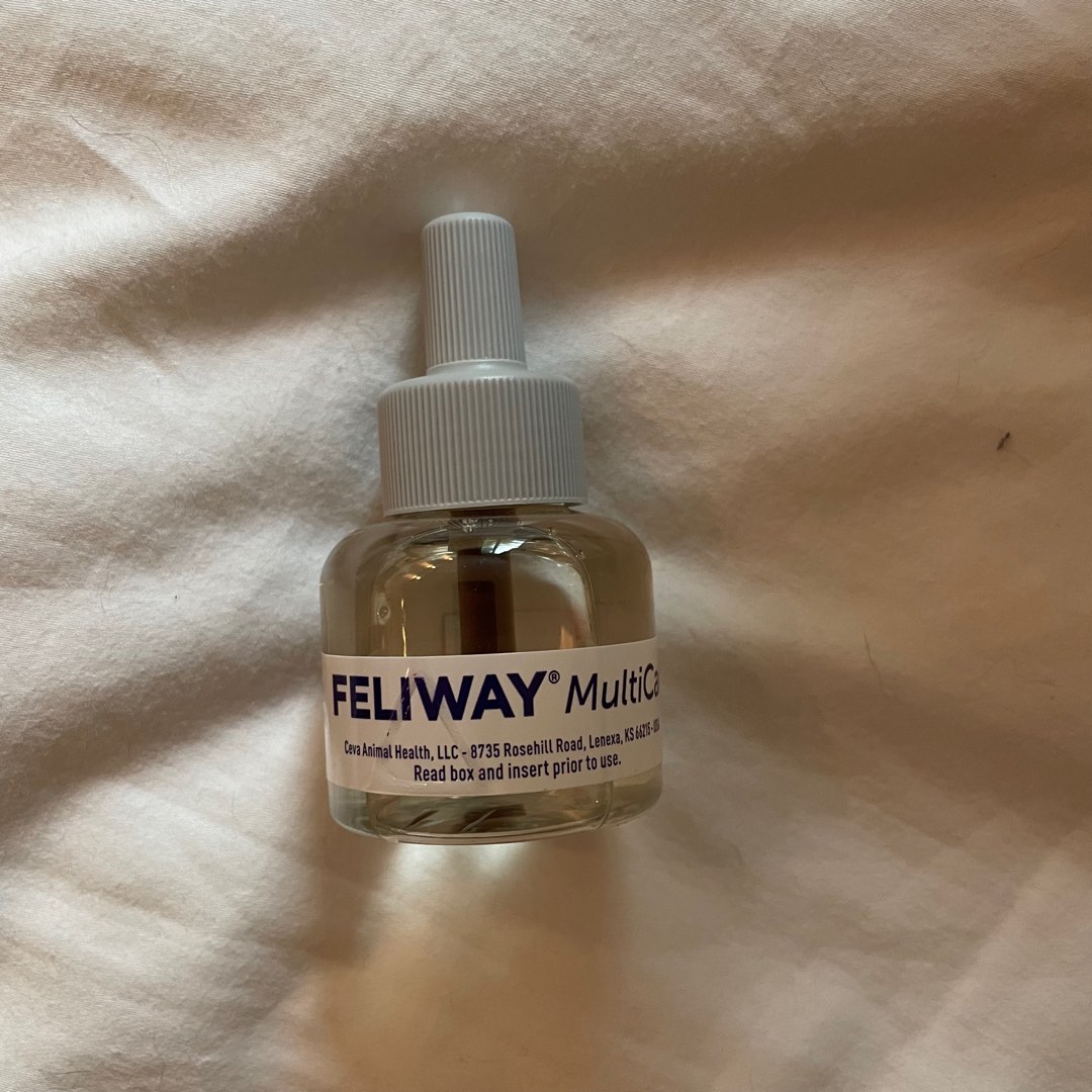 Feliway Multicat Harmony refill, Pet Supplies, Homes & Other Pet ...