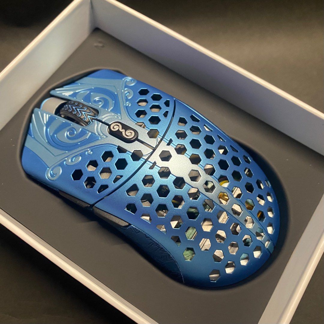 Finalmouse Poseidon M size, 電腦＆科技, 電腦周邊及配件, 電腦滑鼠及相關產品 - Carousell