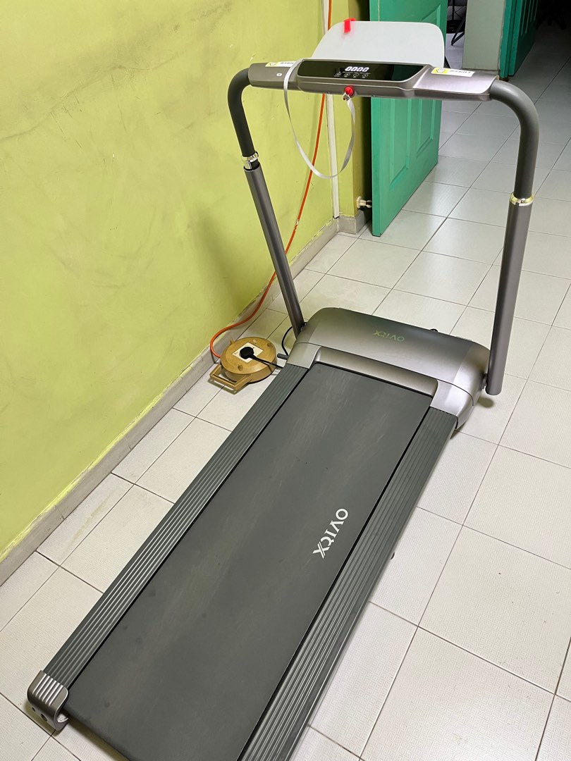 Foldable threadmill, Sports Equipment, Exercise & Fitness, Cardio ...