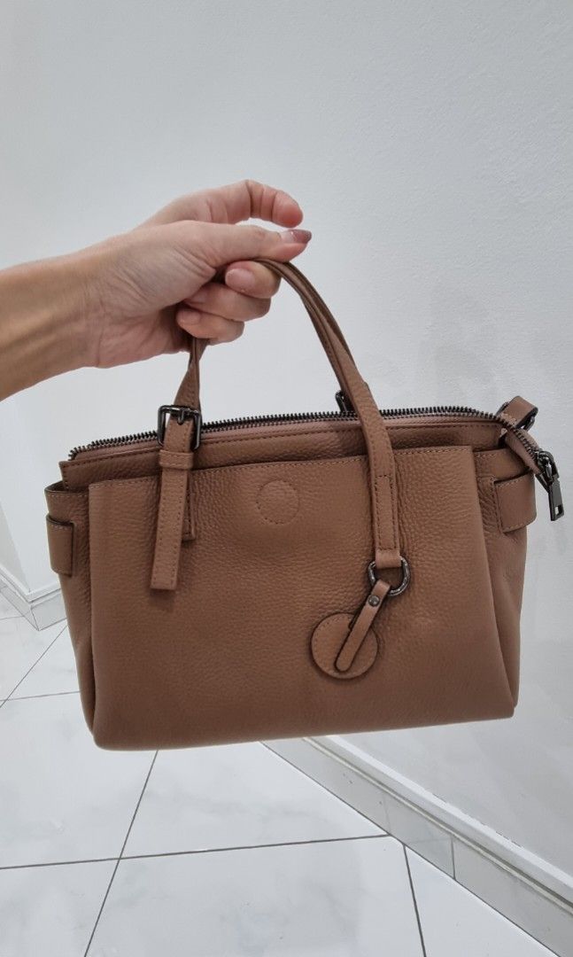 Jon Louis Geniune leather cross bag, Women's Fashion, Bags & Wallets ...