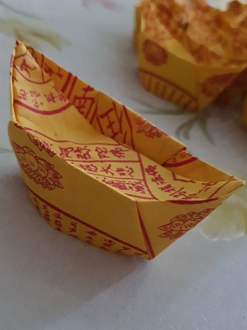 Joss Paper Traditional Ingot / Ingot box, Hobbies & Toys, Memorabilia ...