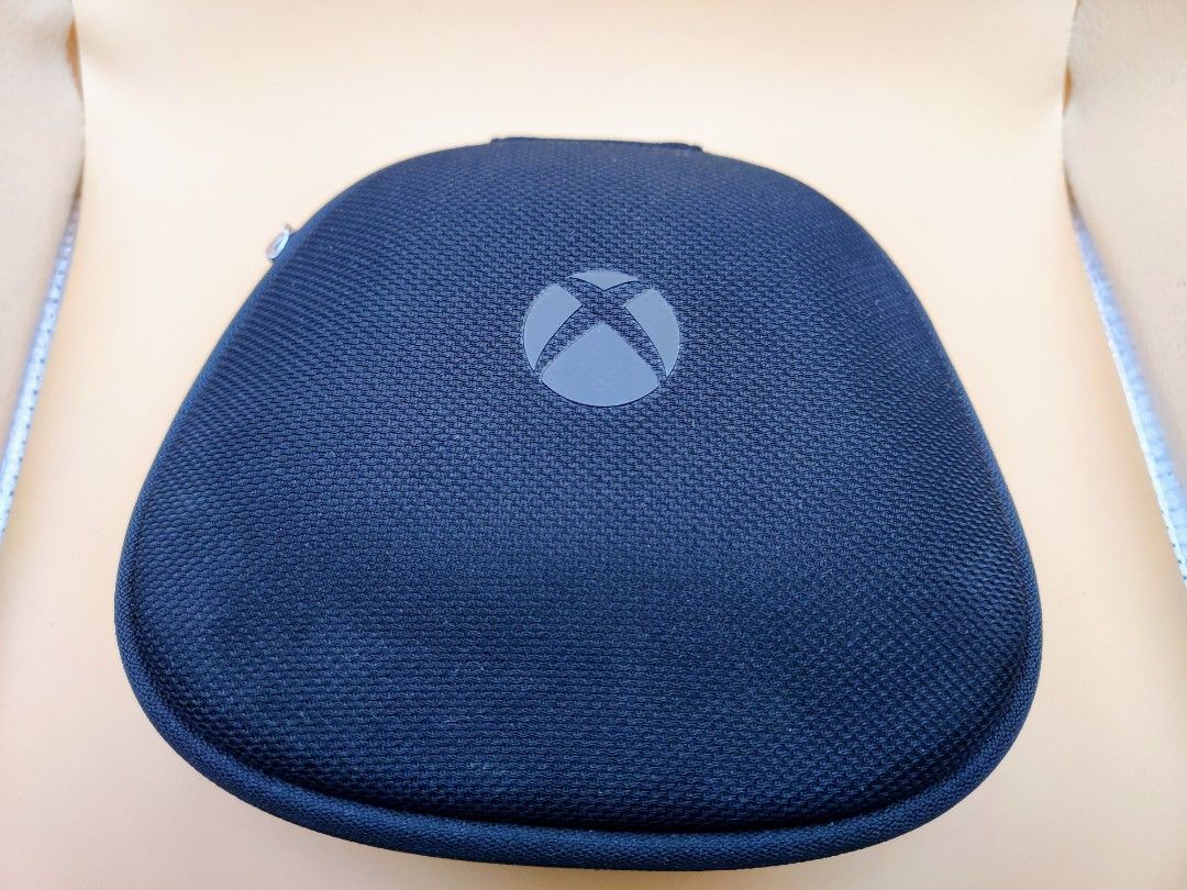 Microsoft Xbox Elite Controller with case, Video Gaming, Gaming ...