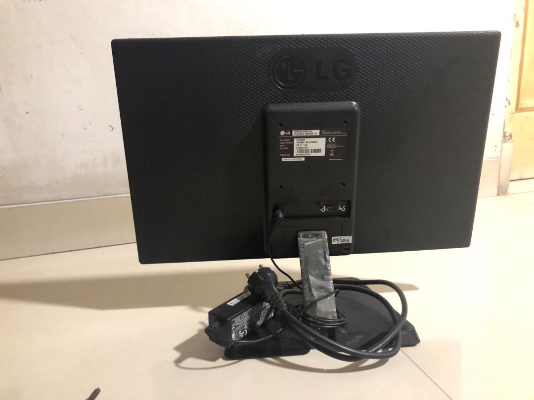 Monitor LG Flatron 19EN33S - B Bekas, Elektronik, Komputer, Desktop di ...