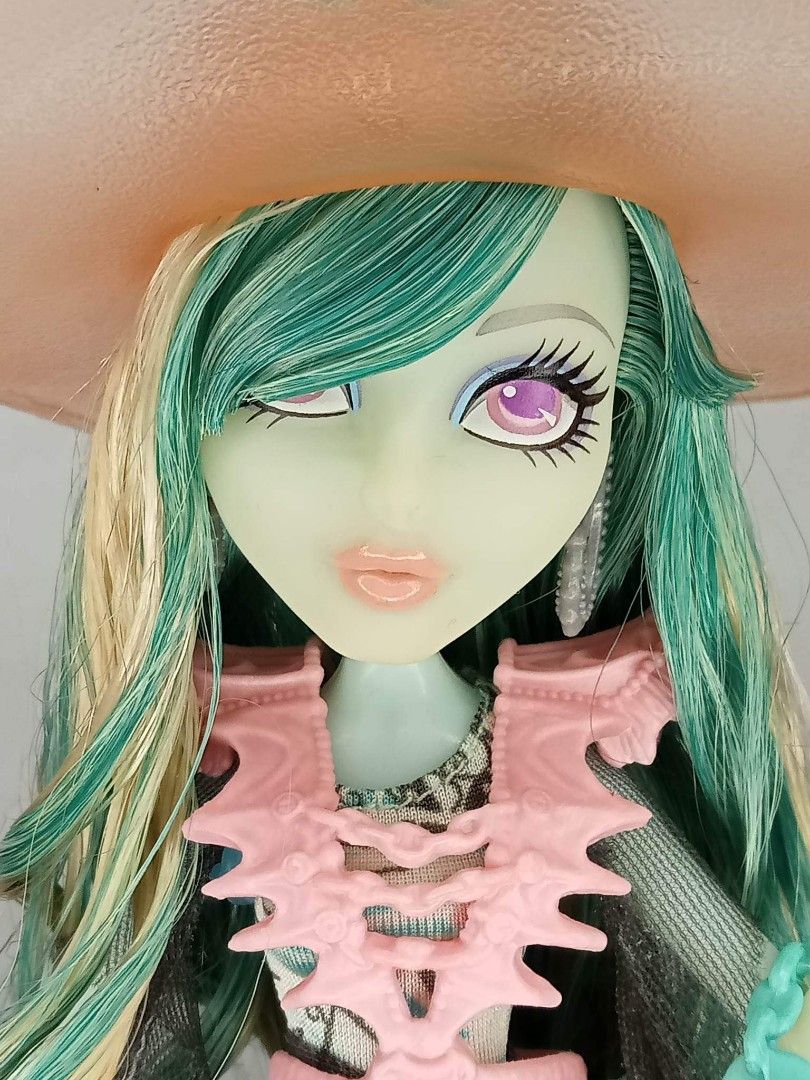 Monster high - Vandala doubloons ( HTF ), Hobbies & Toys, Toys & Games ...