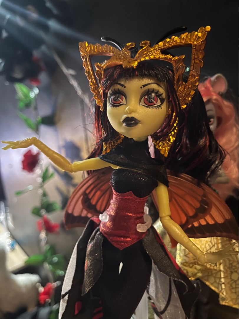 Monster High Luna Mothews, Hobbies & Toys, Toys & Games on Carousell