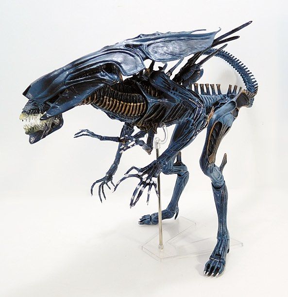 NECA alien queen deluxe boxset rare, Hobbies & Toys, Toys & Games on ...