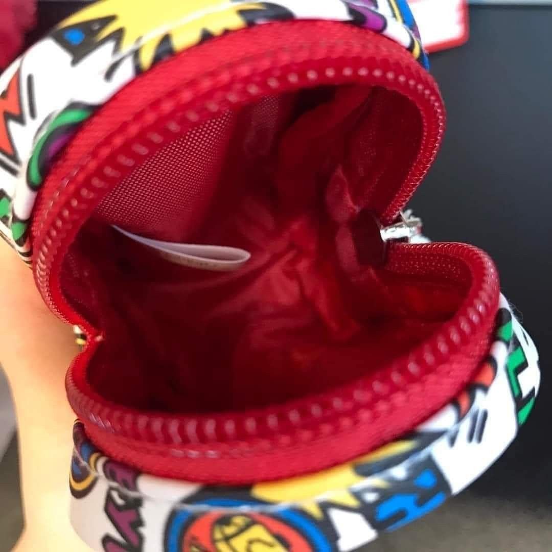 Original Mall Pull Out Miniso Coin Purse, Women's Fashion, Bags ...