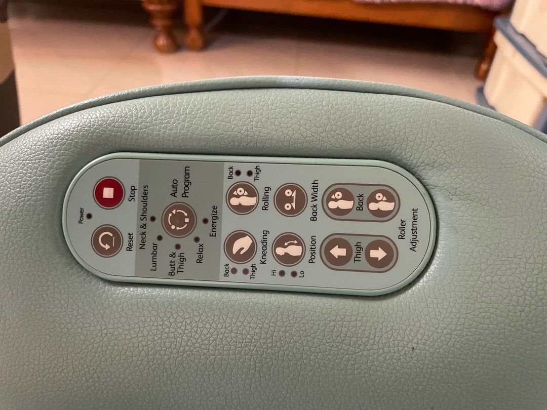 Osim Udivine Mini massage chair, Health & Nutrition, Massage Devices on ...