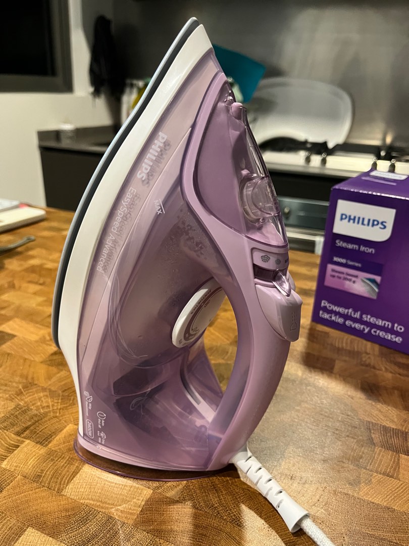Philips Iron 2400W, TV & Home Appliances, Irons & Steamers on Carousell