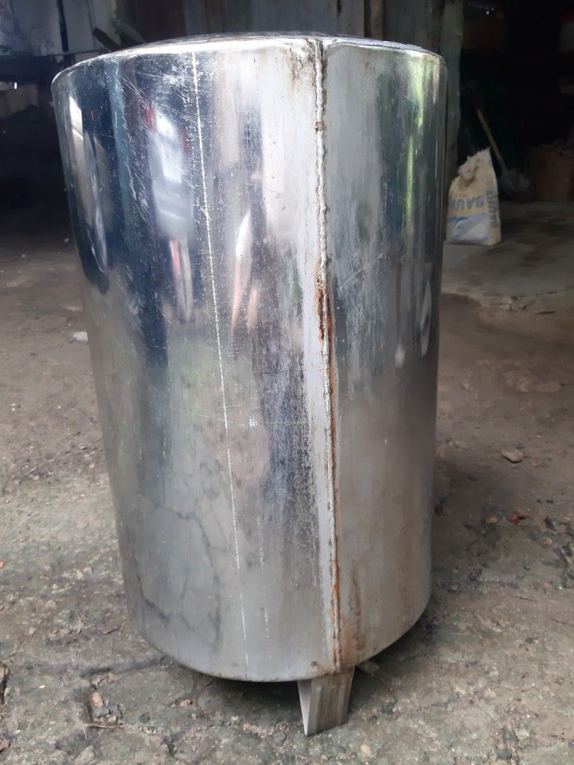 Pressure tank 21 gallon, Furniture & Home Living, Gardening, Hose and ...