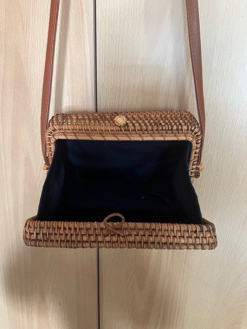 Rattan Crossbody Bag, Women's Fashion, Bags & Wallets, Cross-body Bags ...