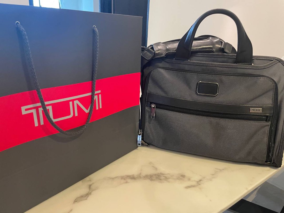 Tumi Alpha 2 Slim Deluxe Portfolio (Pewter), Men's Fashion, Bags ...