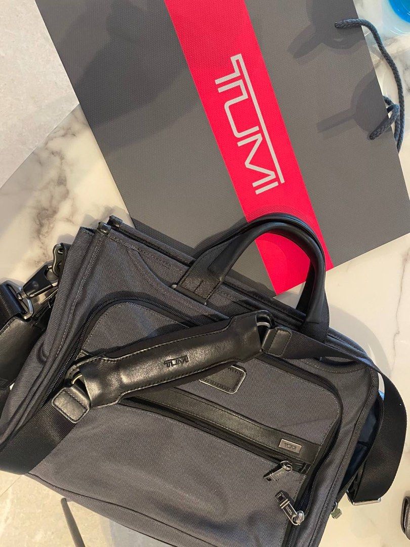 Tumi Alpha 2 Slim Deluxe Portfolio (Pewter), Men's Fashion, Bags, Briefcases on Carousell