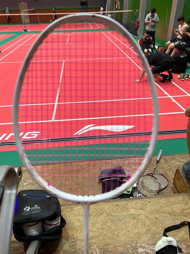 Victor thruster f claw, Sports Equipment, Sports & Games, Racket & Ball ...