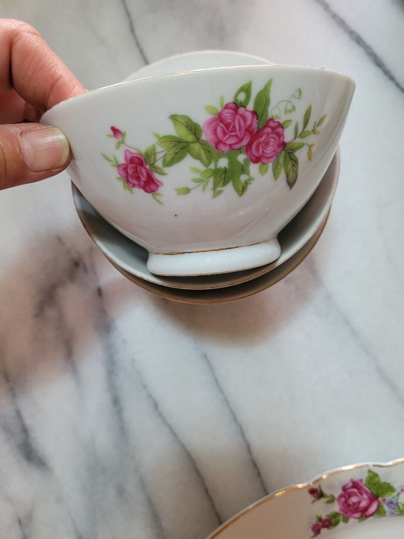 Vintage Small Roses Porcelain Curved Plates & Bowls, Furniture & Home ...