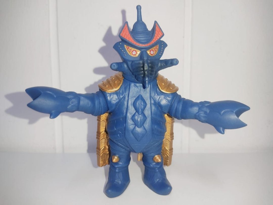 2005 BANDAI ULTRAMAN KAIJU - ALIEN TEMPEROR, Hobbies & Toys, Toys ...
