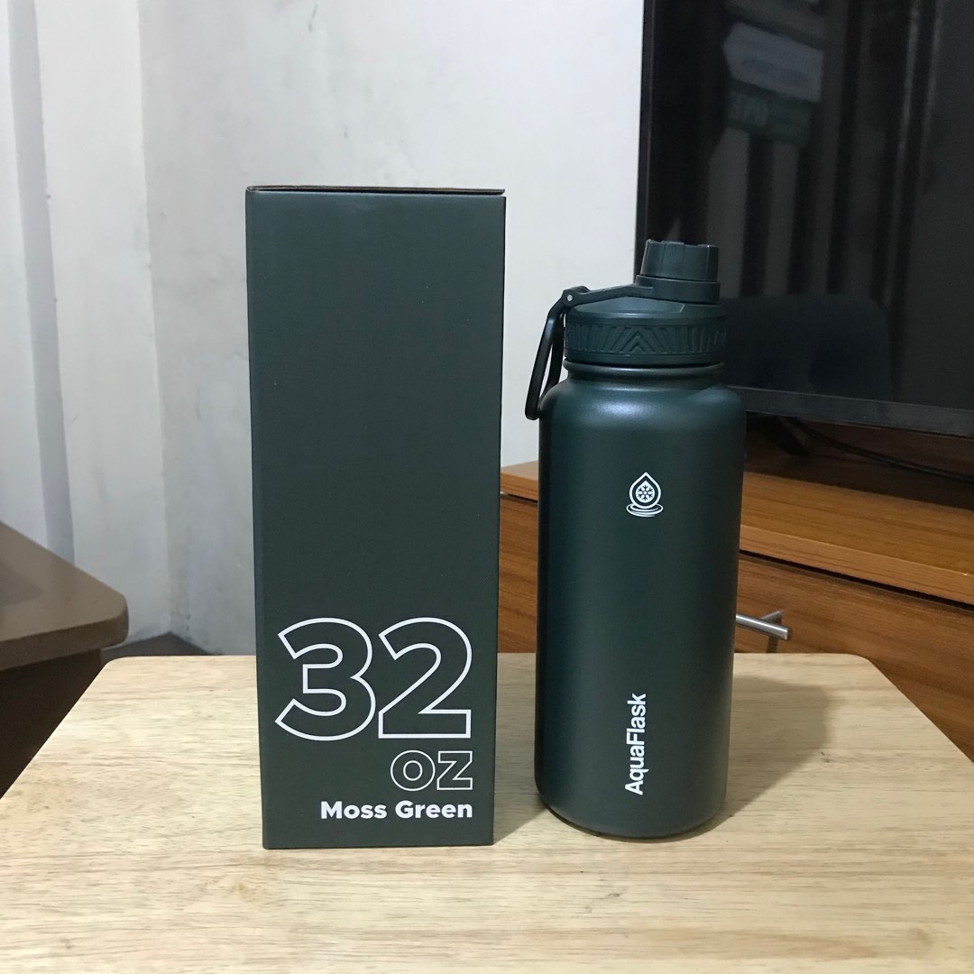 32oz AquaFlask (Moss Green & Arctic White), Furniture & Home Living ...
