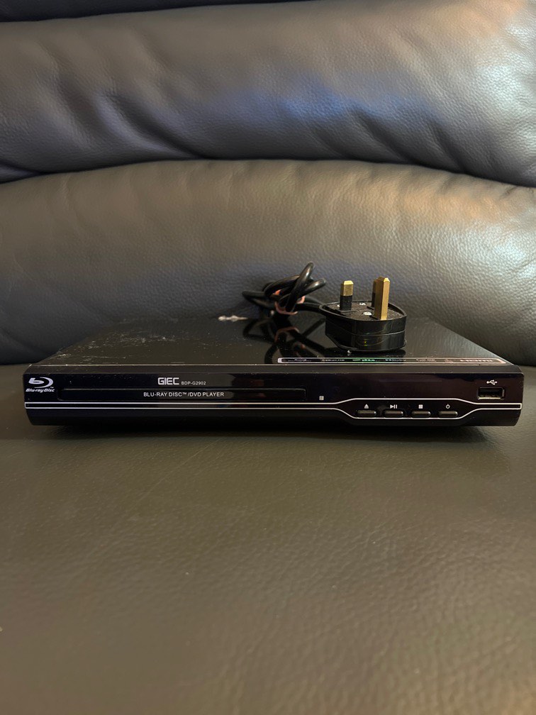 99%新 GIEC 杰科 Blu-Ray 播放機, 家庭電器, 電視 & 其他娛樂, 藍光及播放器 - Carousell
