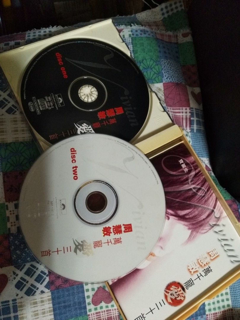 周慧敏 萬千寵愛三十首 30首 2 CD 齊件 1998年, 興趣及遊戲, 音樂樂器 & 配件, 音樂與媒體 - CD 及 DVD - Carousell