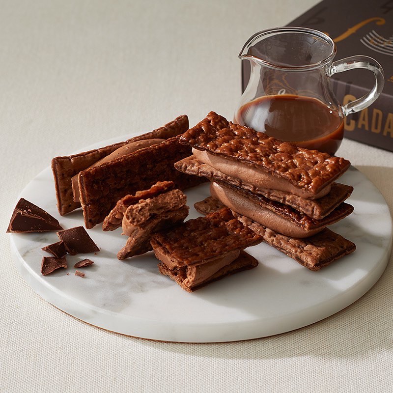 🇯🇵 LeTao Cadance 焦糖巧克力 餅乾🇯🇵, 嘢食 & 嘢飲, 包裝食物&即食食物 - Carousell