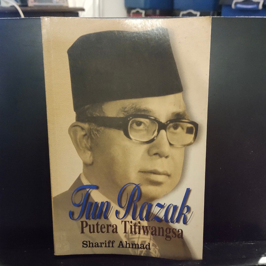 Abdul Razak Putera Titiwangsa/Shariff Ahmad #7, Hobbies & Toys, Books ...