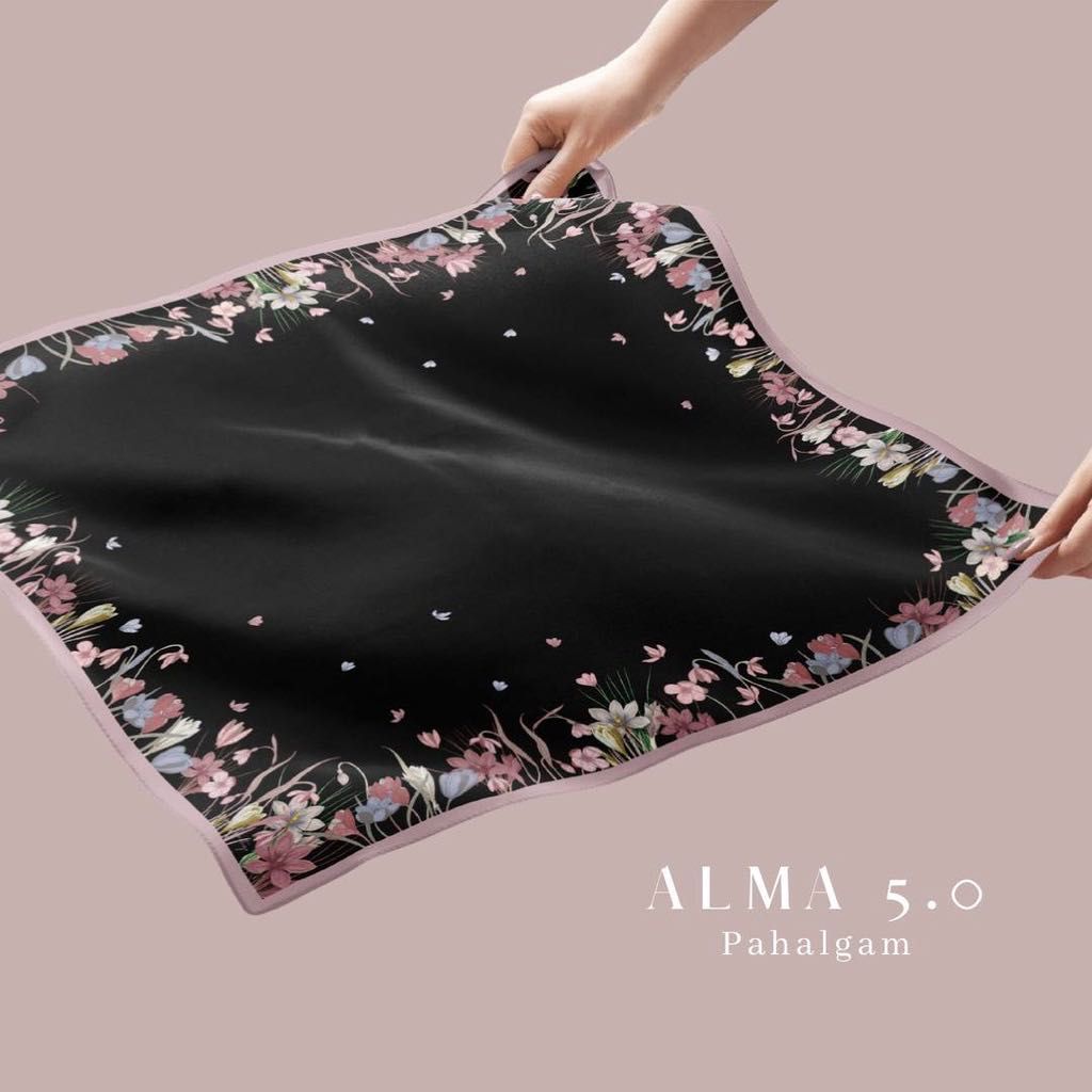 Swan Heritage Alma 5.0 Pahalgam, Women's Fashion, Muslimah Fashion ...