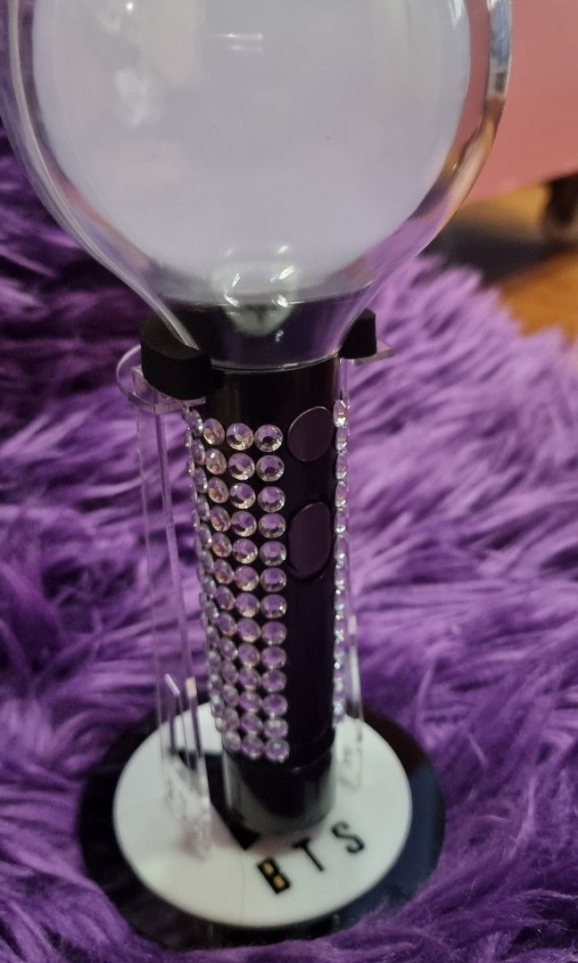 Army Bomb Stand /BTS lightstick support, Hobbies & Toys, Memorabilia ...