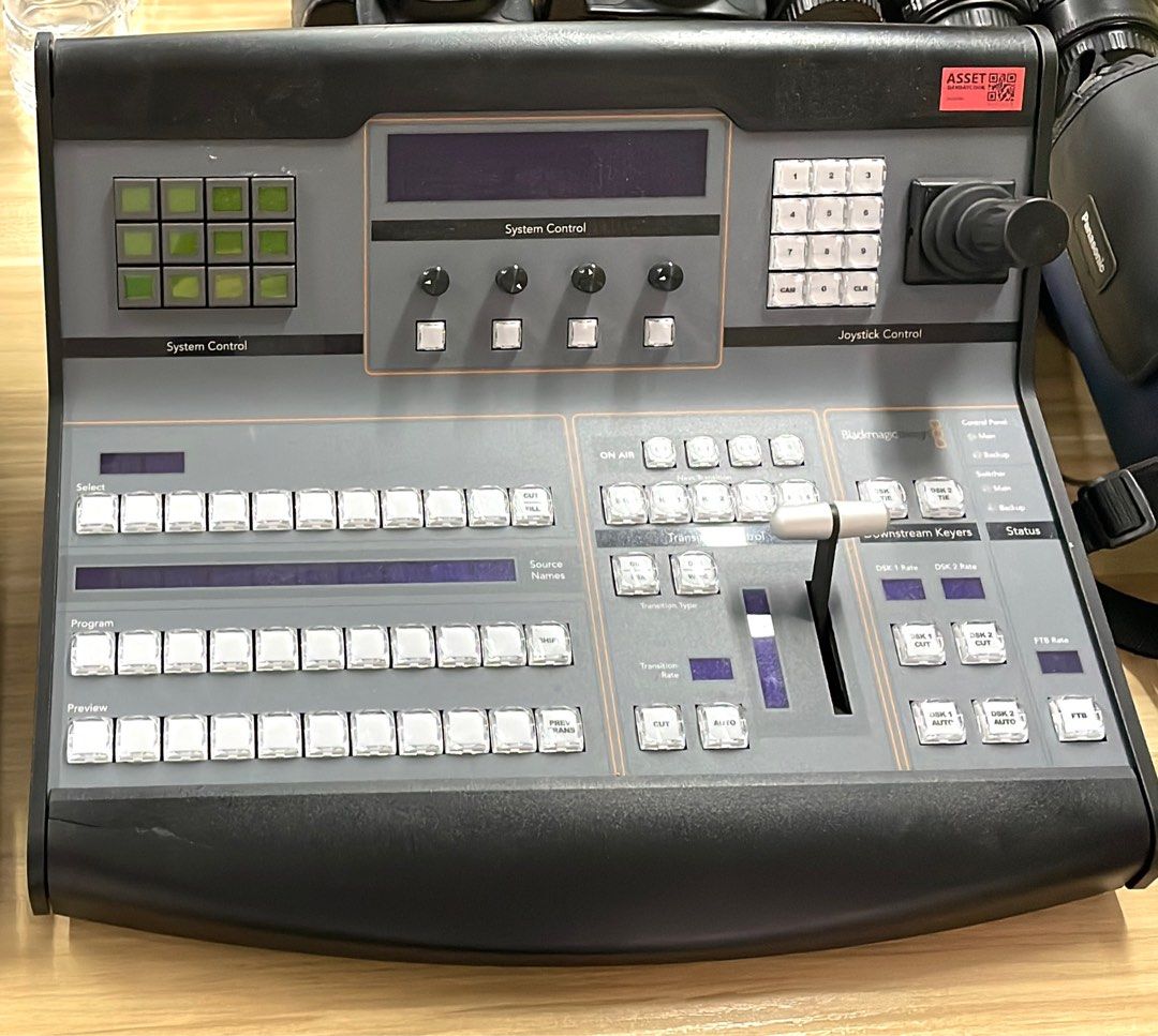 Atem 1 M/E Production Studio 4K Black Magic, 攝影器材, 攝影配件, 其他攝影配件 - Carousell