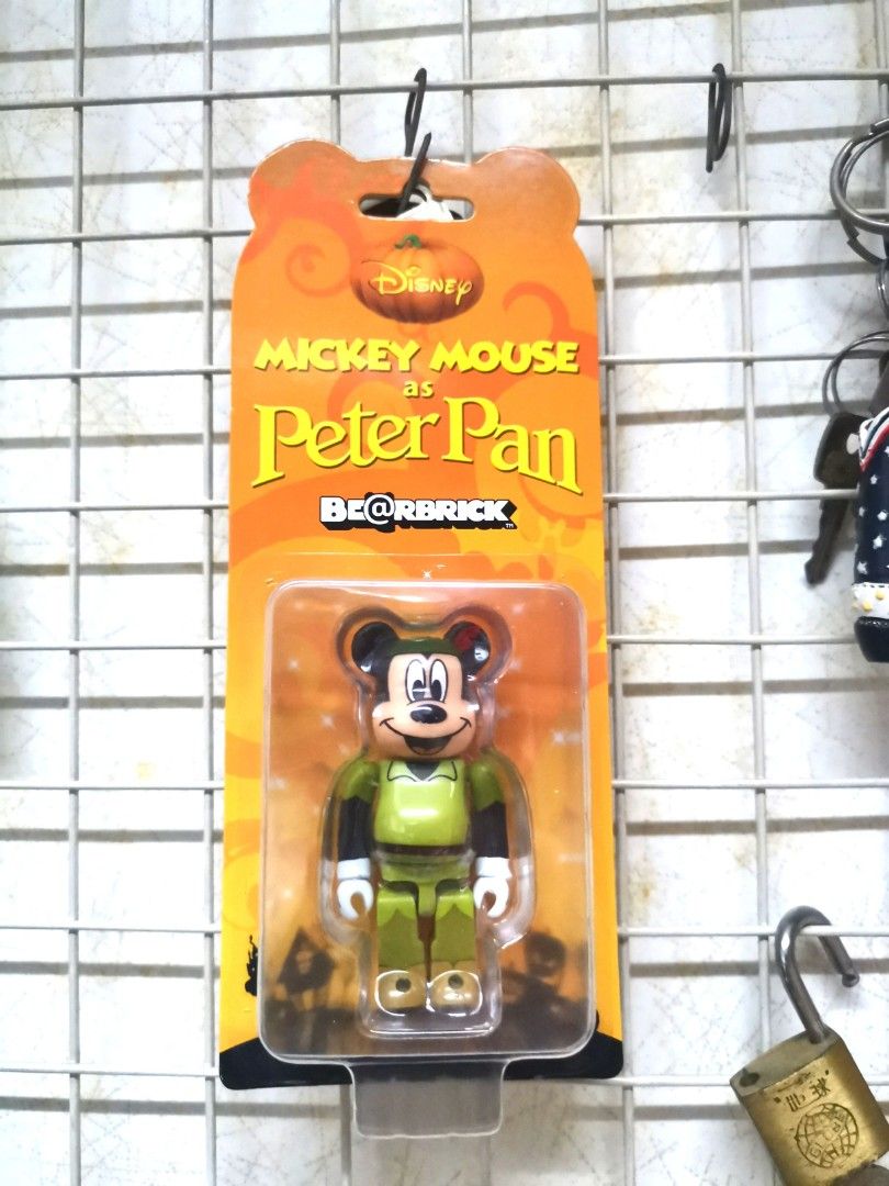 Bearbrick Mickey Mouse Peter Pan 100%, 興趣及遊戲, 玩具 & 遊戲類 - Carousell
