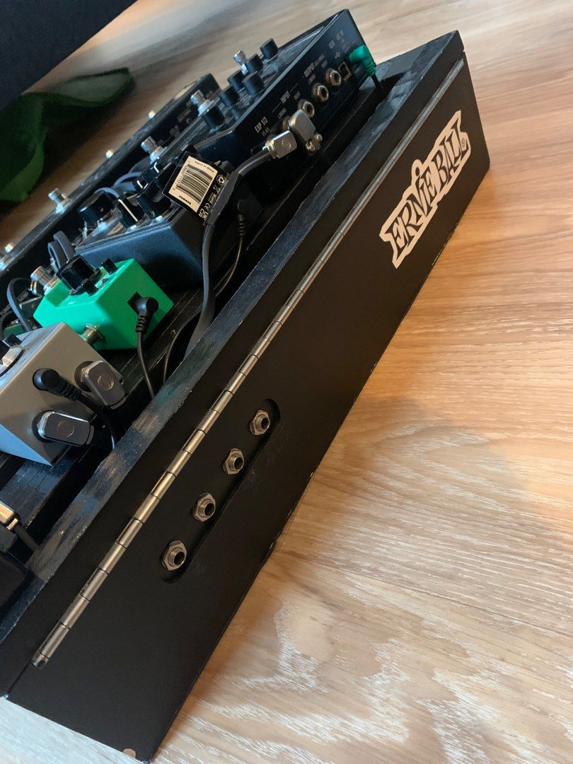 Boxxcase Brigs 50 mark II pedalboard, Hobbies & Toys, Music & Media, Music Accessories on Carousell