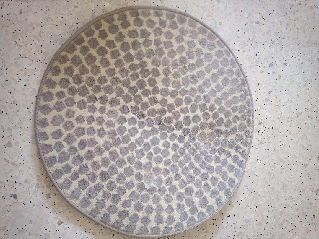 Circular Rug (Ikea), Furniture & Home Living, Home Decor, Carpets, Mats ...