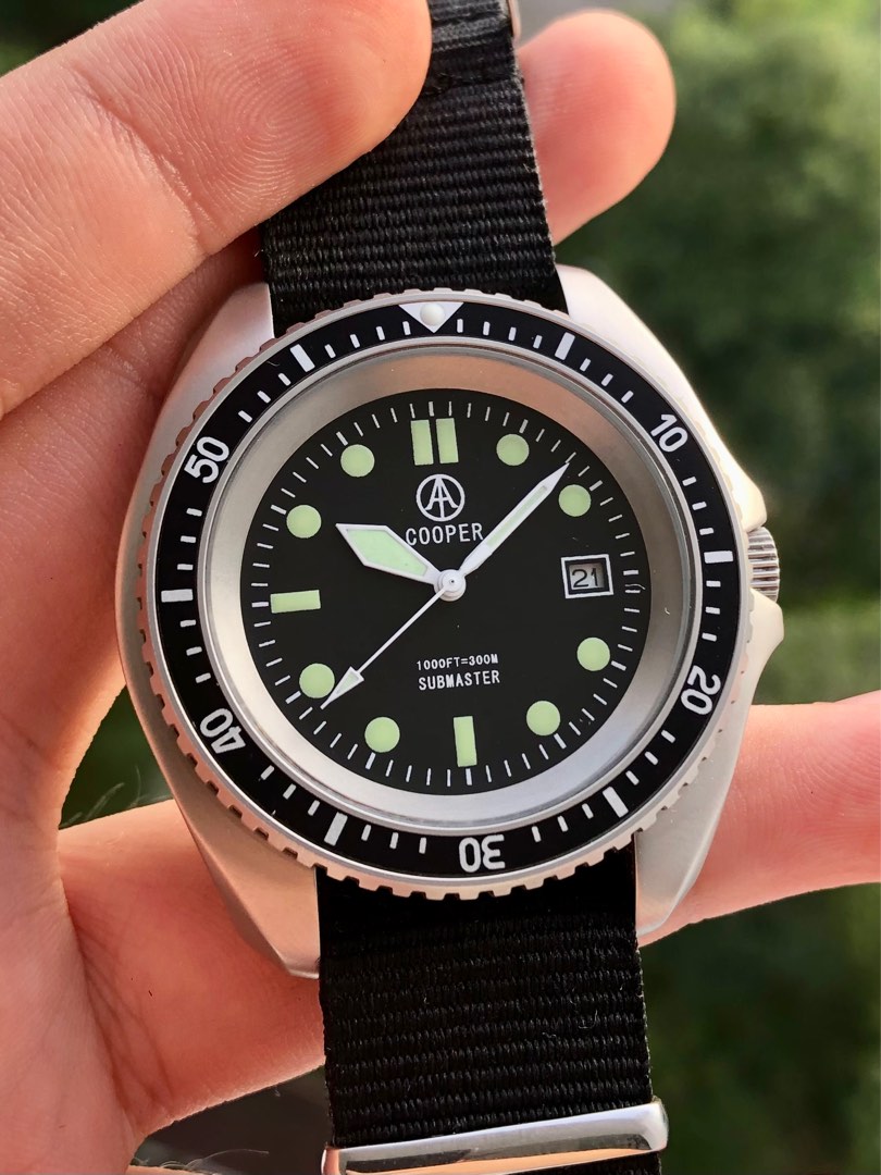 Cooper Submaster SBS Quartz Diver, Men's Fashion, Watches & Accessories ...