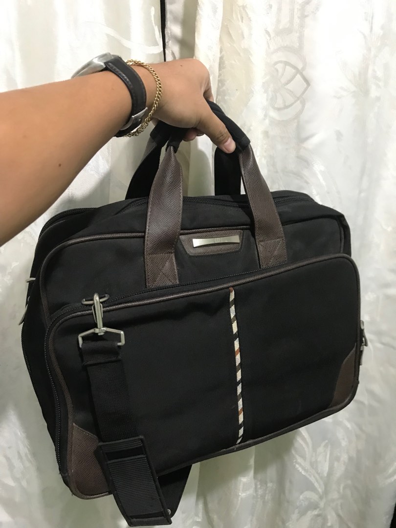 DAKS, Luxury, Bags & Wallets on Carousell