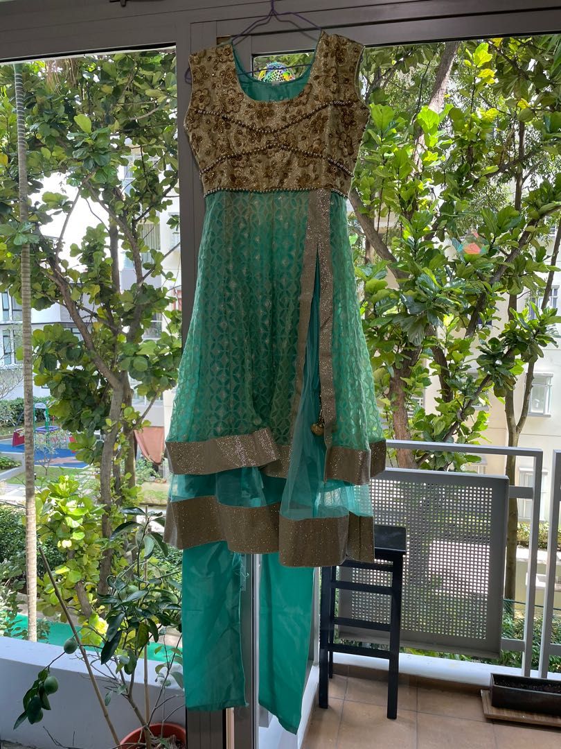 Deepavali diwali indian costumes, Women's Fashion, Dresses & Sets ...