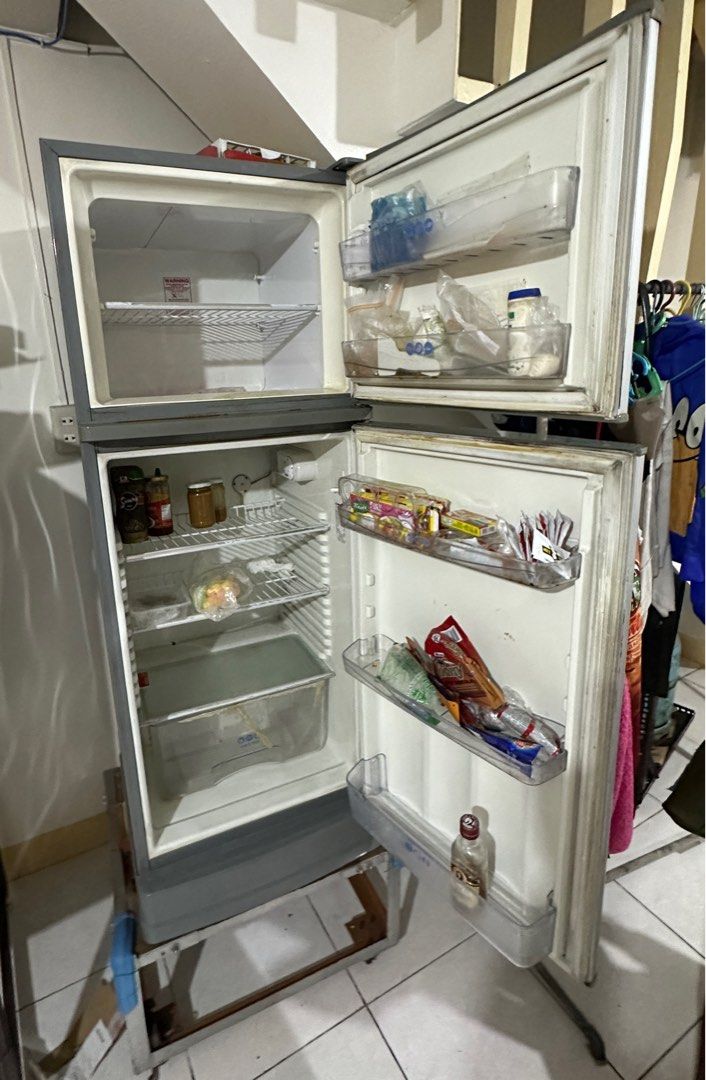 defective condura refrigerator for disposal, TV & Home Appliances ...