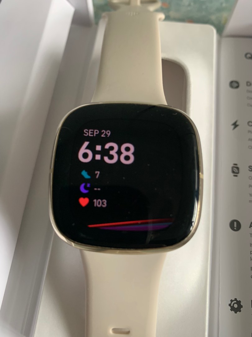 Fitbit Sense EDA 偵測壓力狀態 膚溫感應器 + 心電圖監測身體, 手提電話, 智能穿戴裝置及智能手錶 - Carousell