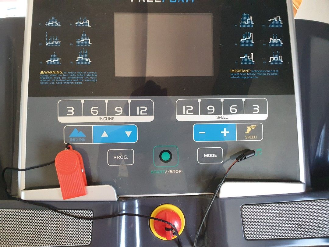 FreeForm treadmill, Sports Equipment, Exercise & Fitness, Cardio ...