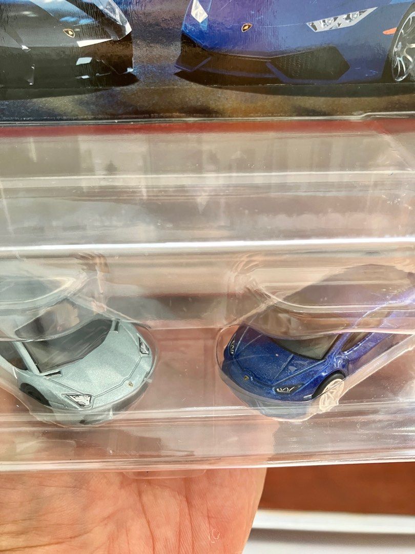 Hot Wheels Premium _ CAR CULTURE _ Lamborghini 2-cars set, Hobbies ...