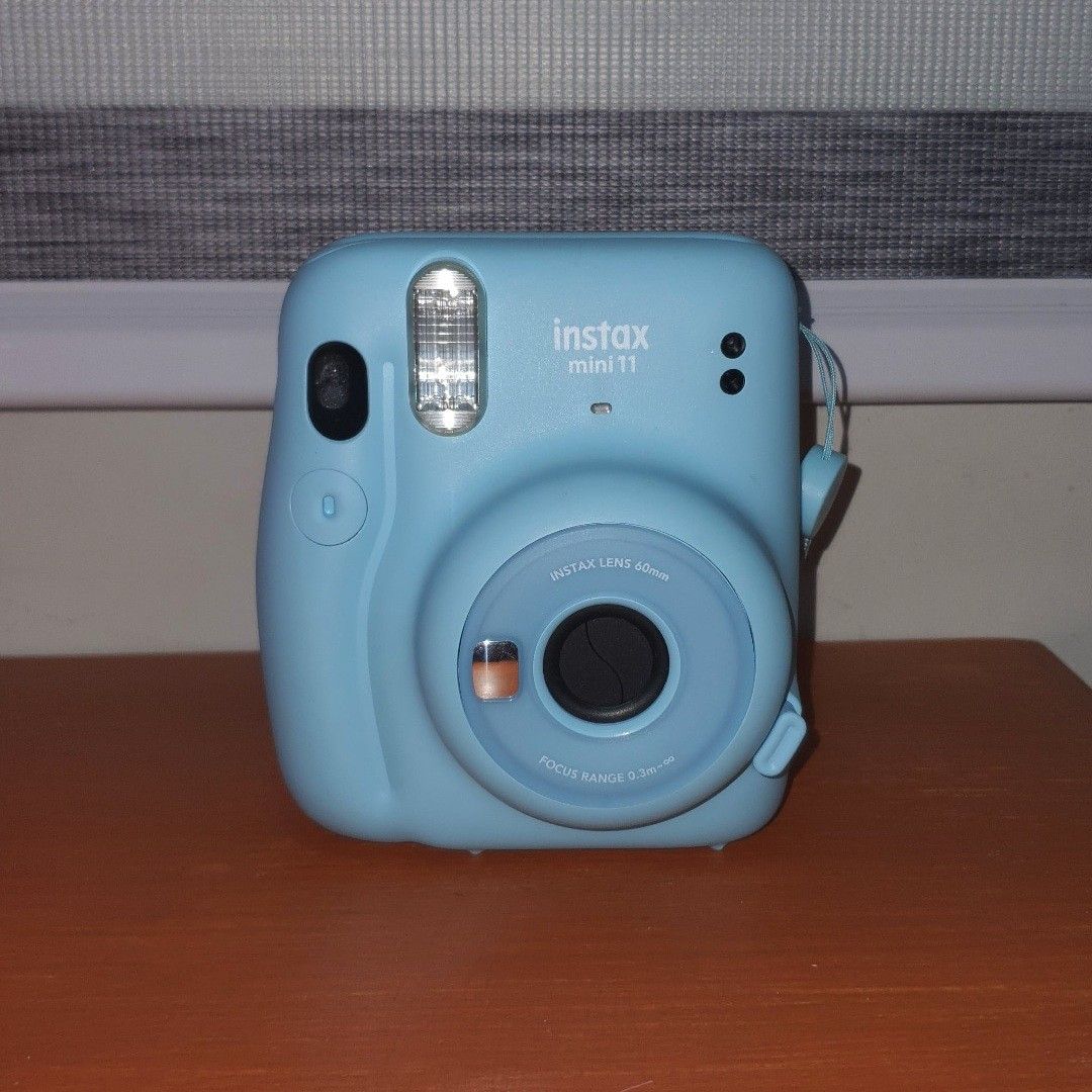 instax mini 11, Photography, Cameras on Carousell