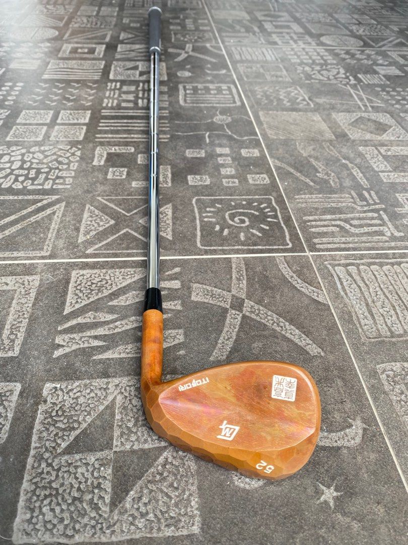Itobori 52* wedge, Sports Equipment, Sports & Games, Golf on Carousell